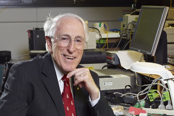UOW's Graeme Clark awarded for bionic ear discovery | Illawarra Mercury ...