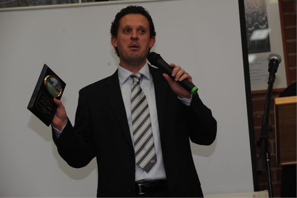 AFL umpire Shane McInerney whistling while he works | The Courier ...