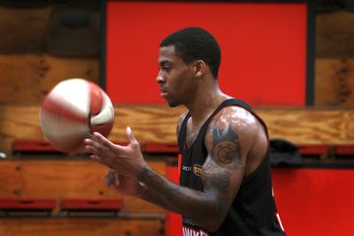 A dunk deal: Hawks want Gary Ervin back and the feeling's mutual ...